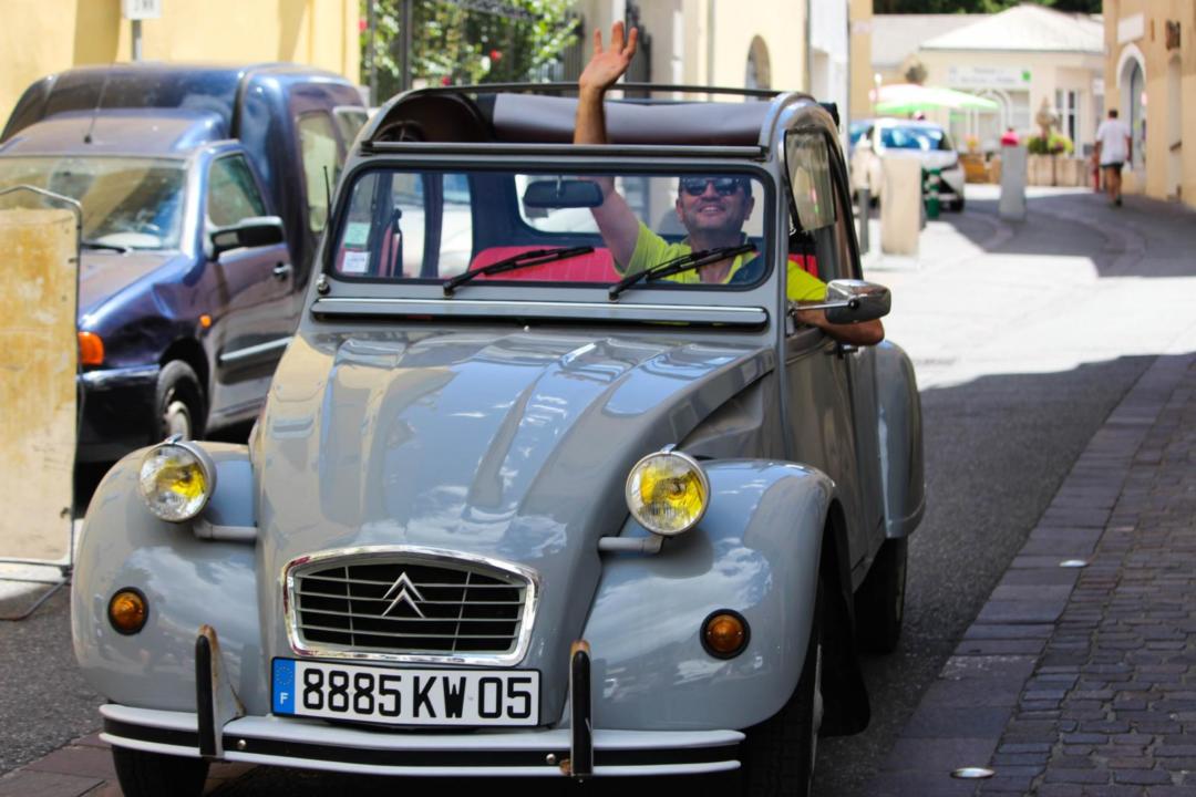 Driving in France: Rules of the Road - Renestance